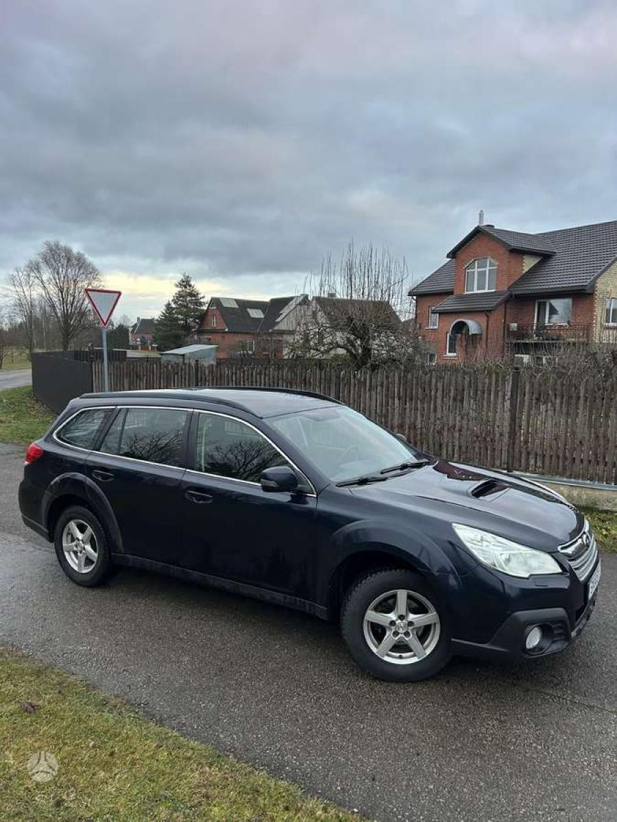 Blue Subaru Outback 2013 in Joniskis, with an engine capacity of 2.00 L and mileage of 360 thousand km for 3599 €, photo 2 on AUTOMOTO.COM.LV
