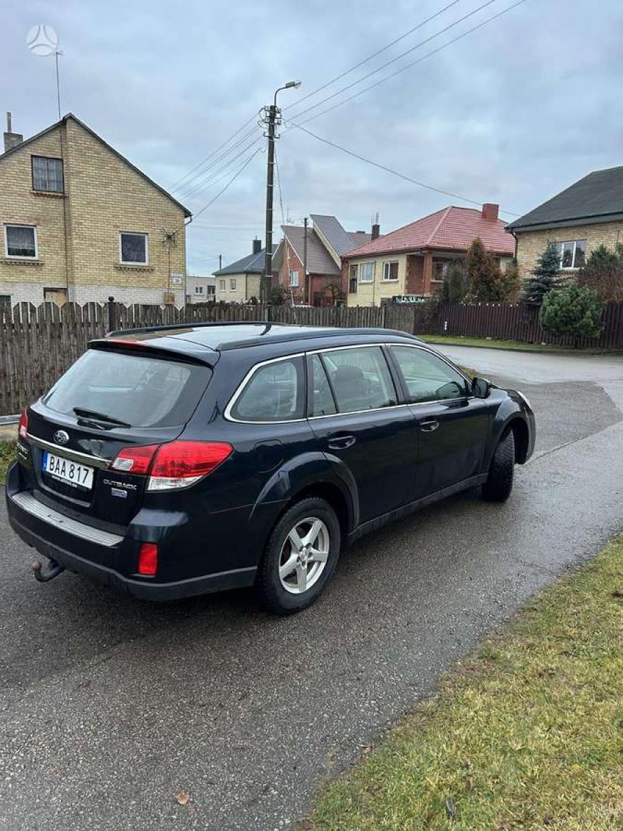 Blue Subaru Outback 2013 in Joniskis, with an engine capacity of 2.00 L and mileage of 360 thousand km for 3599 €, photo 3 on AUTOMOTO.COM.LV