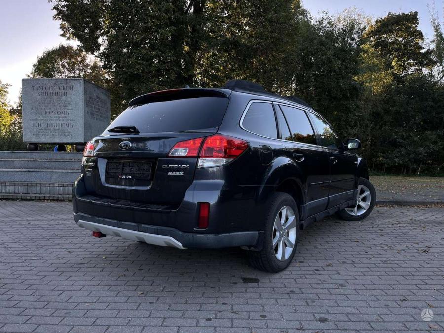Blue Subaru Outback 2013 in Taurage, with an engine capacity of 2.50 L and mileage of 240 thousand km for 6250 €, photo 8 on AUTOMOTO.COM.LV