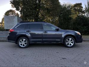 Blue Subaru Outback 2013 in Taurage, with an engine capacity of 2.50 L and mileage of 240 thousand km for 6250 €, photo 9 on AUTOMOTO.COM.LV
