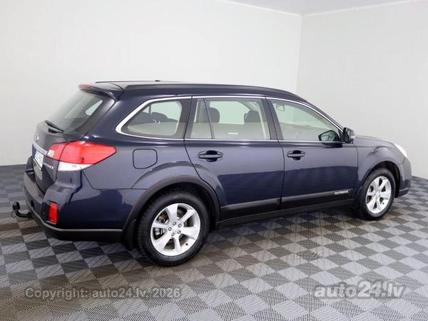 Blue Subaru Outback 2014 in Tallinn, with an engine capacity of 2.50 L and mileage of 298 thousand km for 3999 €, photo 3 on AUTOMOTO.COM.LV