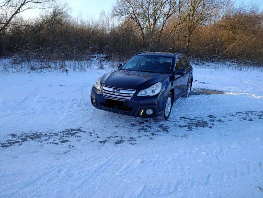 Zils Subaru Outback 2014 Šauļi, ar dzinēja tilpumu 2.50 L un nobraukumu 266 tūkst. km par 6600 €, foto 4 vietnē AUTOMOTO.COM.LV