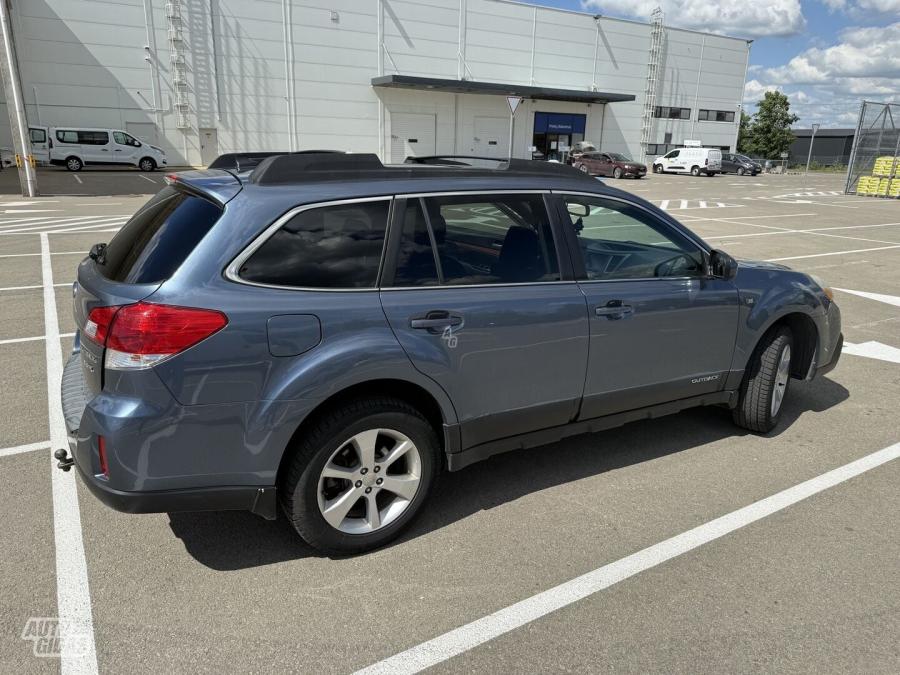 Blue Subaru Outback 2014 in Klaipeda, with an engine capacity of 3.60 L and mileage of 216 thousand km for 8300 €, photo 3 on AUTOMOTO.COM.LV