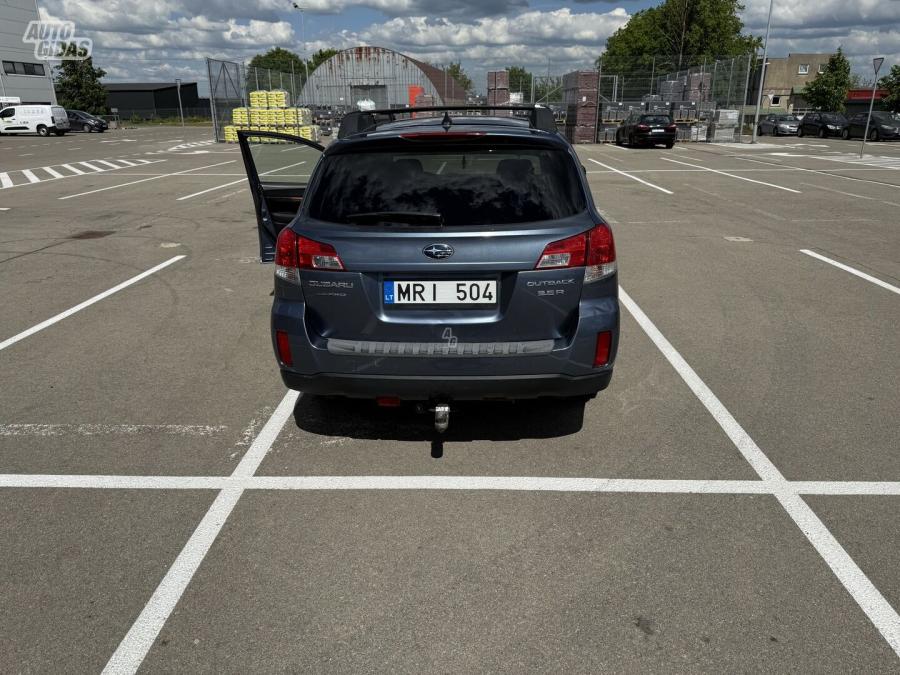 Blue Subaru Outback 2014 in Klaipeda, with an engine capacity of 3.60 L and mileage of 216 thousand km for 8300 €, photo 5 on AUTOMOTO.COM.LV