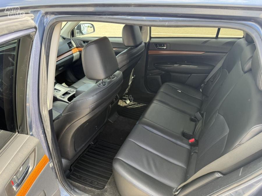 Blue Subaru Outback 2014 in Klaipeda, with an engine capacity of 3.60 L and mileage of 216 thousand km for 8300 €, photo 7 on AUTOMOTO.COM.LV