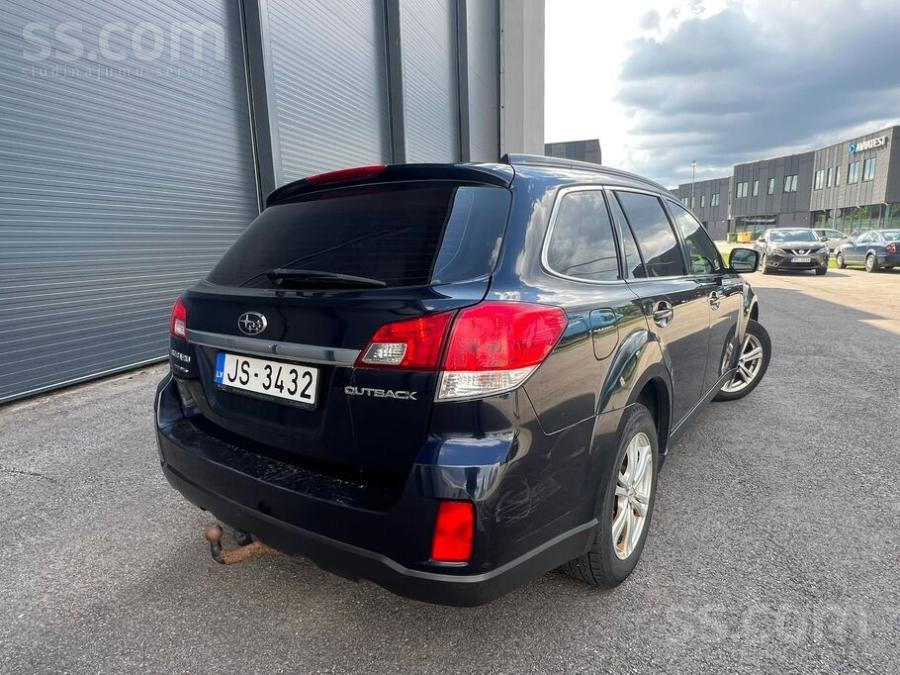 Zils Subaru Outback 2014 Rīga, ar dzinēja tilpumu 2.50 L un nobraukumu 378 tūkst. km par 4500 €, foto 7 vietnē AUTOMOTO.COM.LV