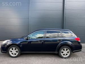 Blue Subaru Outback 2014 in Riga, with an engine capacity of 2.50 L and mileage of 377 thousand km for 3800 €, photo 5 on AUTOMOTO.COM.LV
