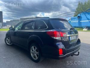 Blue Subaru Outback 2014 in Riga, with an engine capacity of 2.50 L and mileage of 377 thousand km for 3800 €, photo 6 on AUTOMOTO.COM.LV