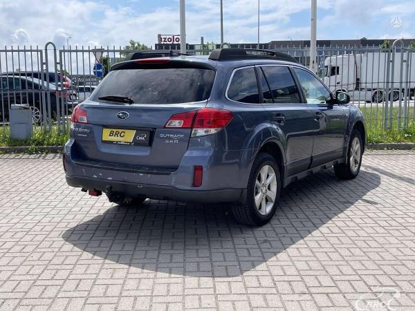 Blue Subaru Outback 2014 in Klaipeda, with an engine capacity of 3.63 L and mileage of 170 thousand km for 7500 €, photo 3 on AUTOMOTO.COM.LV