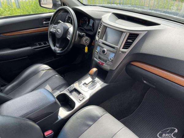 Blue Subaru Outback 2014 in Klaipeda, with an engine capacity of 3.63 L and mileage of 170 thousand km for 7500 €, photo 6 on AUTOMOTO.COM.LV