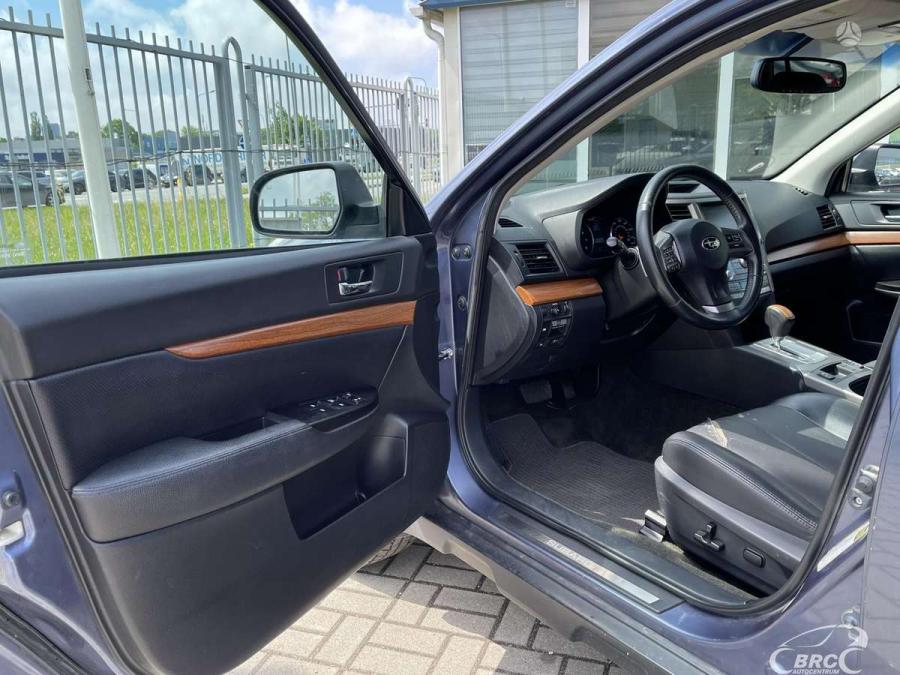 Zils Subaru Outback 2014 Klaipėda, ar dzinēja tilpumu 3.63 L un nobraukumu 170 tūkst. km par 7500 €, foto 16 vietnē AUTOMOTO.COM.LV