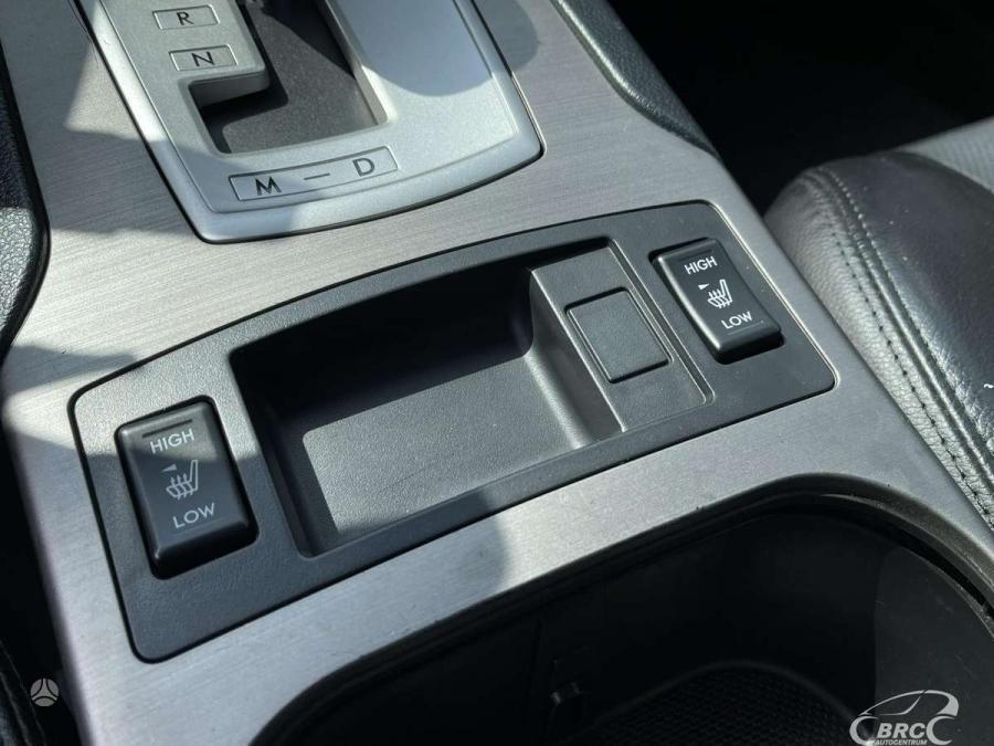 Zils Subaru Outback 2014 Klaipėda, ar dzinēja tilpumu 3.63 L un nobraukumu 170 tūkst. km par 7500 €, foto 26 vietnē AUTOMOTO.COM.LV