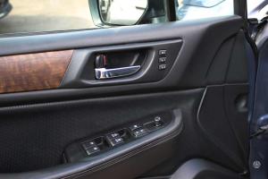 Zils Subaru Outback 2015 Viļņa, ar dzinēja tilpumu 3.63 L un nobraukumu 292 tūkst. km par 6500 €, foto 24 vietnē AUTOMOTO.COM.LV