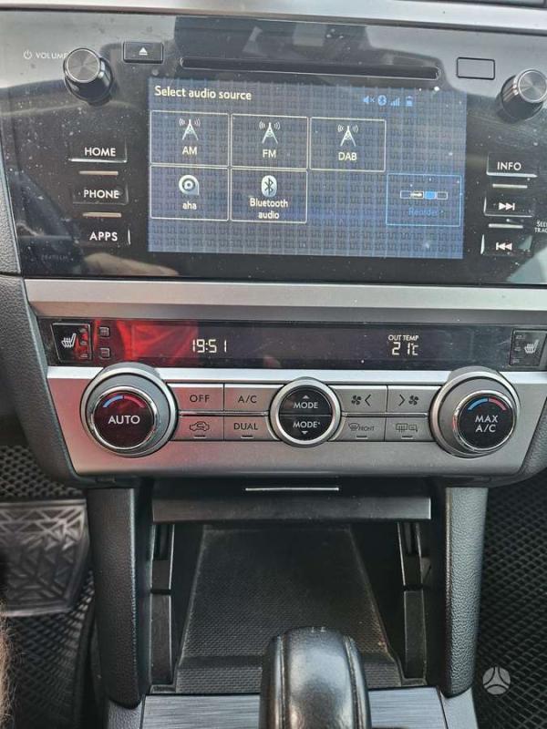 Blue Subaru Outback 2017 in Vilnius, with an engine capacity of 0.00 L and mileage of 193 thousand km for 13000 €, photo 6 on AUTOMOTO.COM.LV