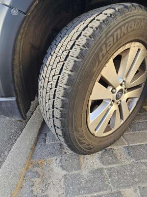 Blue Subaru Outback 2017 in Vilnius, with an engine capacity of 0.00 L and mileage of 193 thousand km for 13000 €, photo 12 on AUTOMOTO.COM.LV