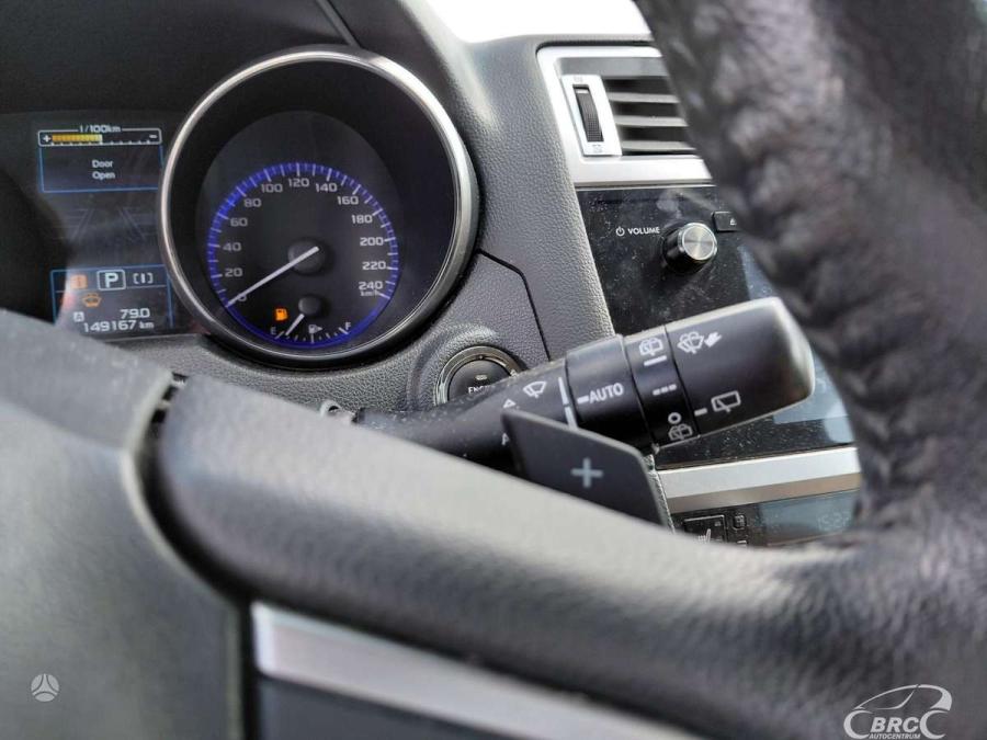 Blue Subaru Outback 2017 in Vilnius, with an engine capacity of 2.50 L and mileage of 149 thousand km for 14900 €, photo 13 on AUTOMOTO.COM.LV
