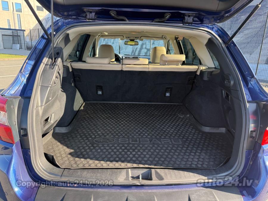 Zils Subaru Outback 2017 Tallina, ar dzinēja tilpumu 2.50 L un nobraukumu 187 tūkst. km par 13600 €, foto 15 vietnē AUTOMOTO.COM.LV