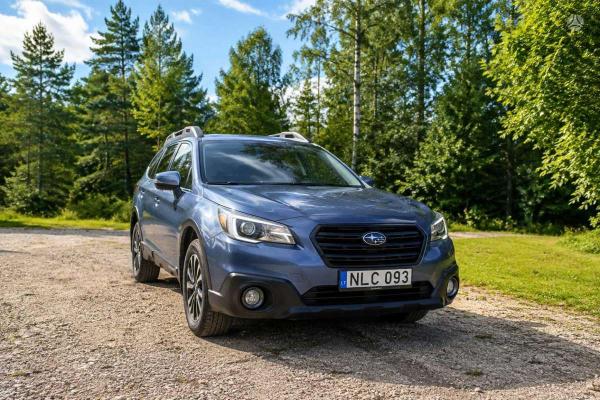 Blue Subaru Outback 2017 in Vilnius, with an engine capacity of 3.63 L and mileage of 135 thousand km for 13900 €, photo 3 on AUTOMOTO.COM.LV