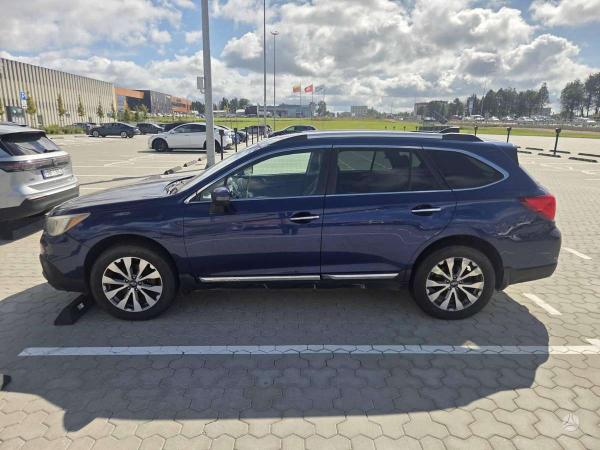 Subaru Outback 2017 in Vilnius on AUTOMOTO.COM.LV Blue Subaru Outback 2017 in Vilnius, with an engine capacity of 2.50 L and mileage of 204 thousand km for 15000 €, photo 1 on AUTOMOTO.COM.LV