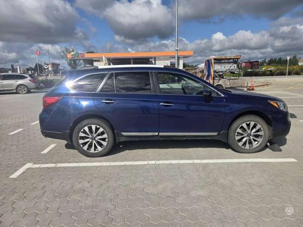 Subaru Outback 2017 in Vilnius on AUTOMOTO.COM.LV Blue Subaru Outback 2017 in Vilnius, with an engine capacity of 2.50 L and mileage of 204 thousand km for 15000 €, photo 5 on AUTOMOTO.COM.LV