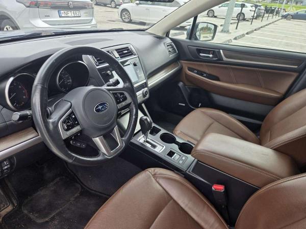 Subaru Outback 2017 in Vilnius on AUTOMOTO.COM.LV Blue Subaru Outback 2017 in Vilnius, with an engine capacity of 2.50 L and mileage of 204 thousand km for 15000 €, photo 8 on AUTOMOTO.COM.LV