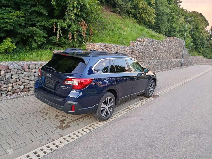 Blue Subaru Outback 2018 in Alytus, with an engine capacity of 3.63 L and mileage of 188 thousand km for 14900 €, photo 8 on AUTOMOTO.COM.LV