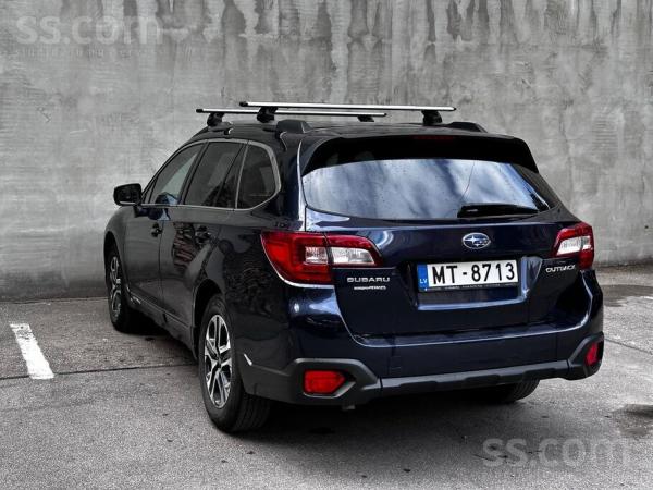 Blue Subaru Outback 2021 in Riga, with an engine capacity of 2.40 L and mileage of 124 thousand km for 19900 €, photo 5 on AUTOMOTO.COM.LV
