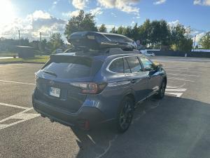 Blue Subaru Outback 2022 in Kaunas, with an engine capacity of 2.40 L and mileage of 119 thousand km for 24499 €, photo 3 on AUTOMOTO.COM.LV