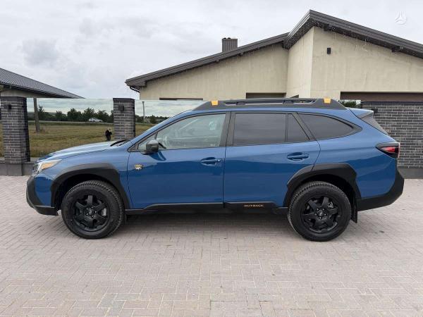 Blue Subaru Outback 2023 in Siauliai, with an engine capacity of 2.39 L and mileage of 75 thousand km for 23500 €, photo 4 on AUTOMOTO.COM.LV
