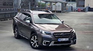 Brown Subaru Outback 2022 in Vilnius, with an engine capacity of 2.50 L and mileage of 113 thousand km for 29900 €, photo 10 on AUTOMOTO.COM.LV