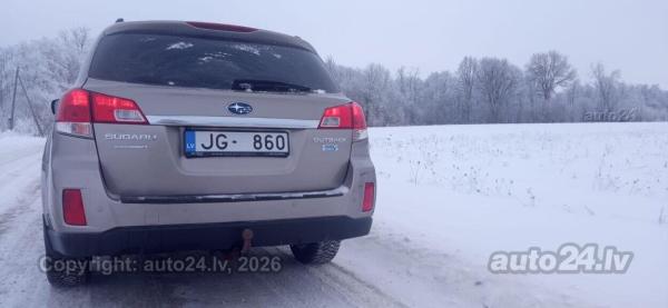 Brown Subaru Outback 2013 in Riga, with an engine capacity of 0.00 L and mileage of 290 thousand km for 4900 €, photo 8 on AUTOMOTO.COM.LV