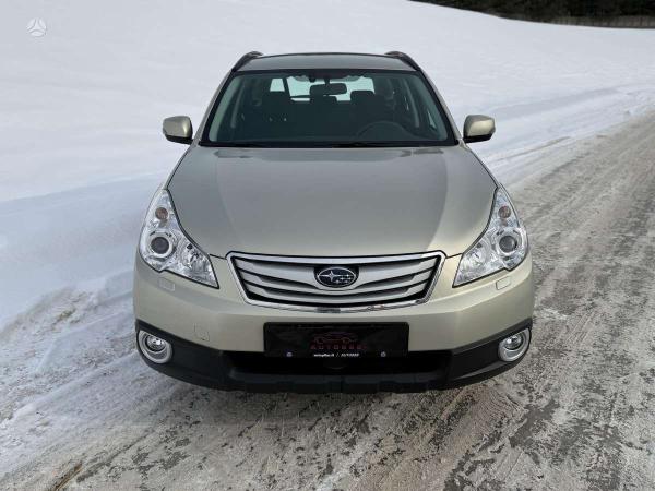 Brown Subaru Outback 2012 in Vilnius, with an engine capacity of 2.50 L and mileage of 214 thousand km for 6800 €, photo 3 on AUTOMOTO.COM.LV