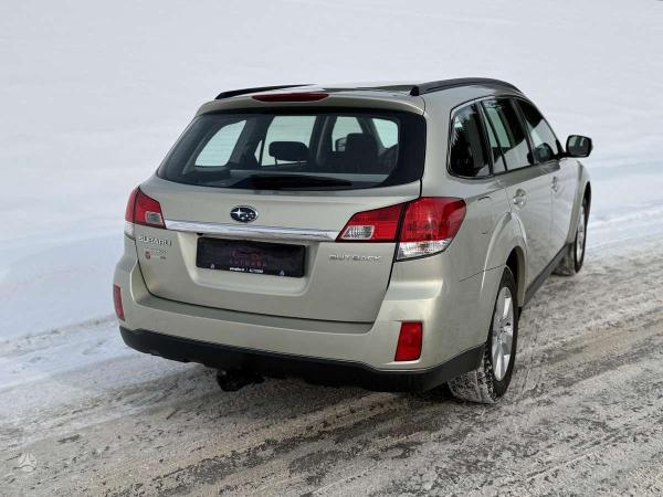 Brown Subaru Outback 2012 in Vilnius, with an engine capacity of 2.50 L and mileage of 214 thousand km for 6800 €, photo 9 on AUTOMOTO.COM.LV