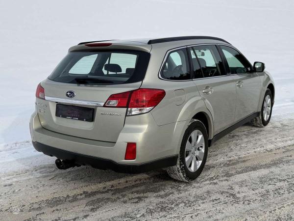 Brown Subaru Outback 2012 in Vilnius, with an engine capacity of 2.50 L and mileage of 214 thousand km for 6800 €, photo 10 on AUTOMOTO.COM.LV