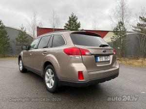 Brown Subaru Outback 2013 in Tallinn, with an engine capacity of 2.00 L and mileage of 153 thousand km for 7850 €, photo 8 on AUTOMOTO.COM.LV