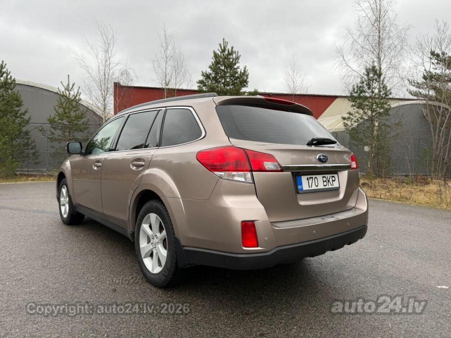 Brown Subaru Outback 2013 in Tallinn, with an engine capacity of 2.00 L and mileage of 153 thousand km for 7850 €, photo 8 on AUTOMOTO.COM.LV