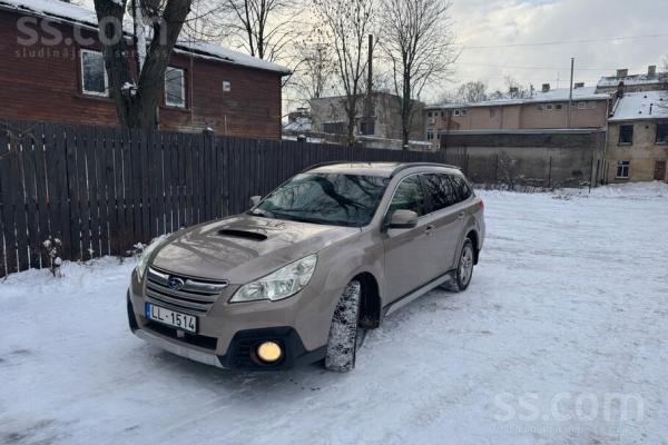 Brown Subaru Outback 2013 in Riga, with an engine capacity of 2.00 L and mileage of 267 thousand km for 6300 €, photo 1 on AUTOMOTO.COM.LV