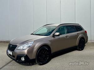 Brūns Subaru Outback 2014 Tallina, ar dzinēja tilpumu 2.50 L un nobraukumu 149 tūkst. km par 6999 €, foto  vietnē AUTOMOTO.COM.LV