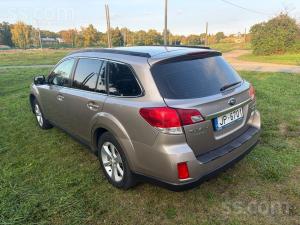Brown Subaru Outback 2014 in Riga, with an engine capacity of 2.00 L and mileage of 303 thousand km for 3900 €, photo 3 on AUTOMOTO.COM.LV
