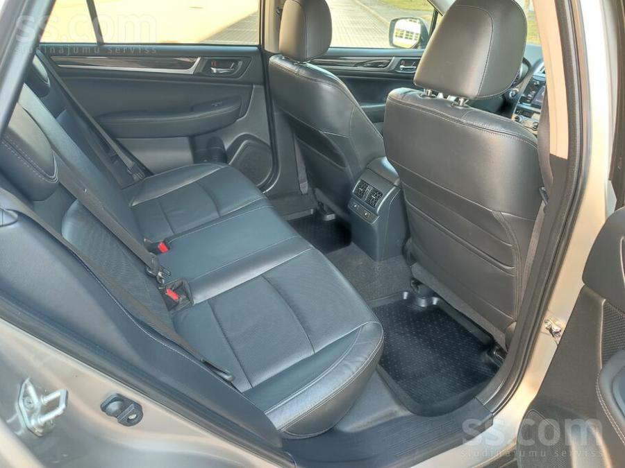Brown Subaru Outback 2015 in Riga, with an engine capacity of 2.50 L and mileage of 190 thousand km for 12970 €, photo 12 on AUTOMOTO.COM.LV