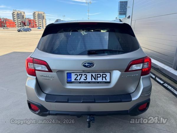 Brown Subaru Outback 2015 in Tallinn, with an engine capacity of 2.50 L and mileage of 236 thousand km for 9495 €, photo 4 on AUTOMOTO.COM.LV