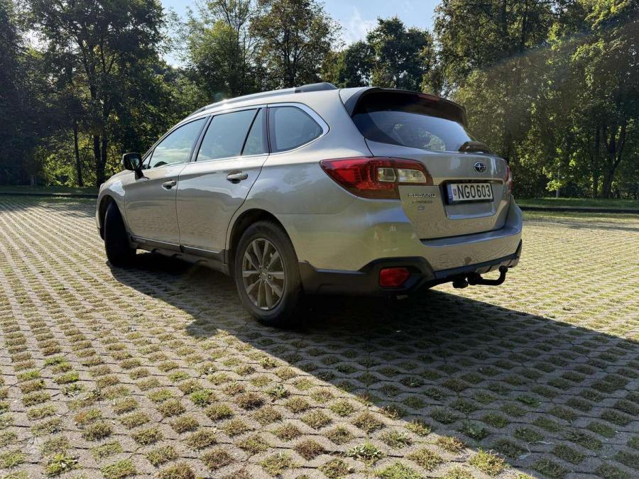 Brown Subaru Outback 2015 in Vilnius, with an engine capacity of 2.50 L and mileage of 229 thousand km for 12000 €, photo 5 on AUTOMOTO.COM.LV