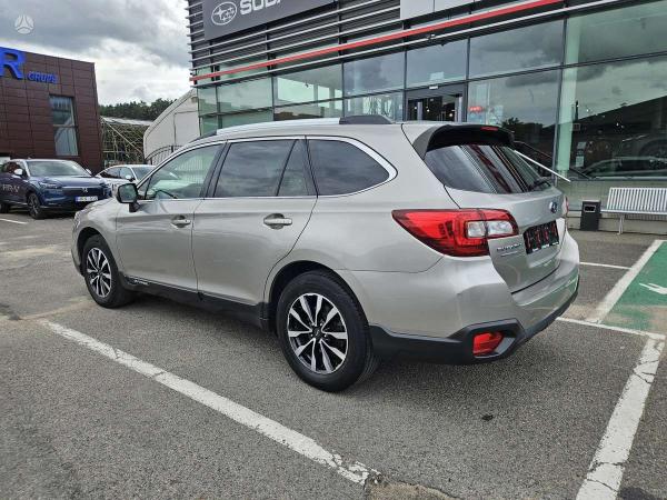 Brown Subaru Outback 2016 in Vilnius, with an engine capacity of 2.50 L and mileage of 134 thousand km for 15890 €, photo 4 on AUTOMOTO.COM.LV