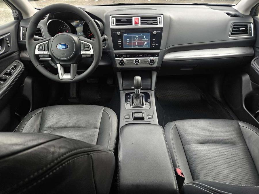 Brown Subaru Outback 2016 in Vilnius, with an engine capacity of 2.50 L and mileage of 134 thousand km for 15890 €, photo 9 on AUTOMOTO.COM.LV