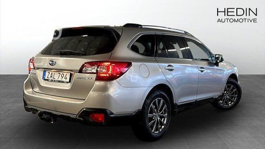 Brown Subaru Outback 2017 in Kaunas, with an engine capacity of 0.00 L and mileage of 74 thousand km for 25380 €, photo 11 on AUTOMOTO.COM.LV
