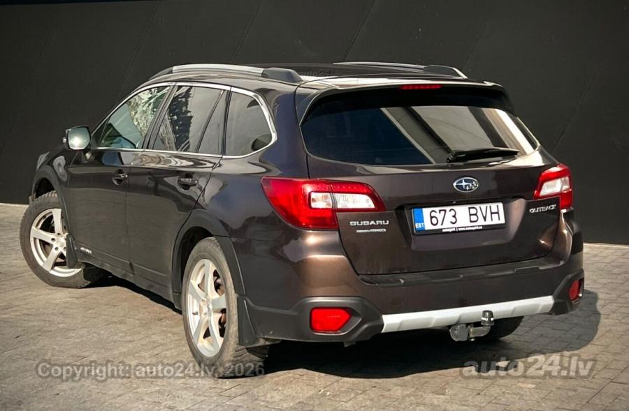 Brown Subaru Outback 2017 in Tallinn, with an engine capacity of 2.50 L and mileage of 141 thousand km for 16950 €, photo 3 on AUTOMOTO.COM.LV