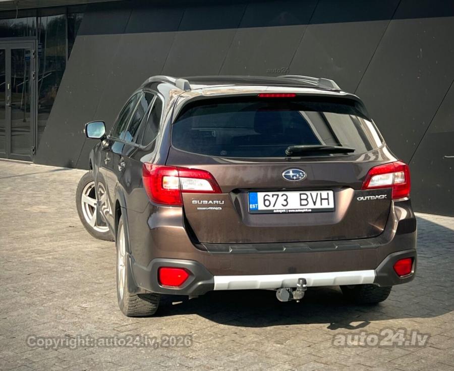 Brown Subaru Outback 2017 in Tallinn, with an engine capacity of 2.50 L and mileage of 141 thousand km for 16950 €, photo 9 on AUTOMOTO.COM.LV