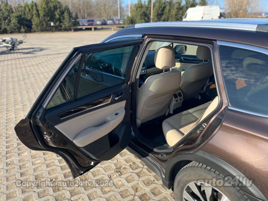 Brūns Subaru Outback 2018 Tallina, ar dzinēja tilpumu 2.50 L un nobraukumu 159 tūkst. km par 17000 €, foto 13 vietnē AUTOMOTO.COM.LV