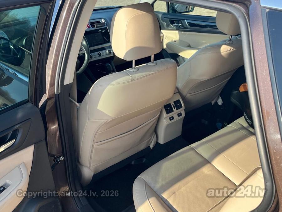 Brūns Subaru Outback 2018 Tallina, ar dzinēja tilpumu 2.50 L un nobraukumu 159 tūkst. km par 17000 €, foto 14 vietnē AUTOMOTO.COM.LV
