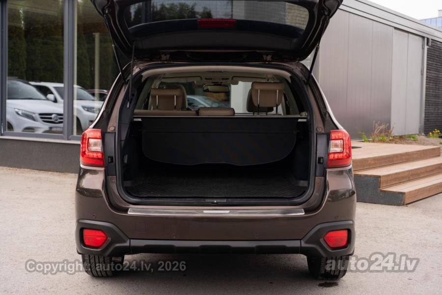 Brown Subaru Outback 2018 in Tallinn, with an engine capacity of 2.50 L and mileage of 161 thousand km for 17490 €, photo 6 on AUTOMOTO.COM.LV